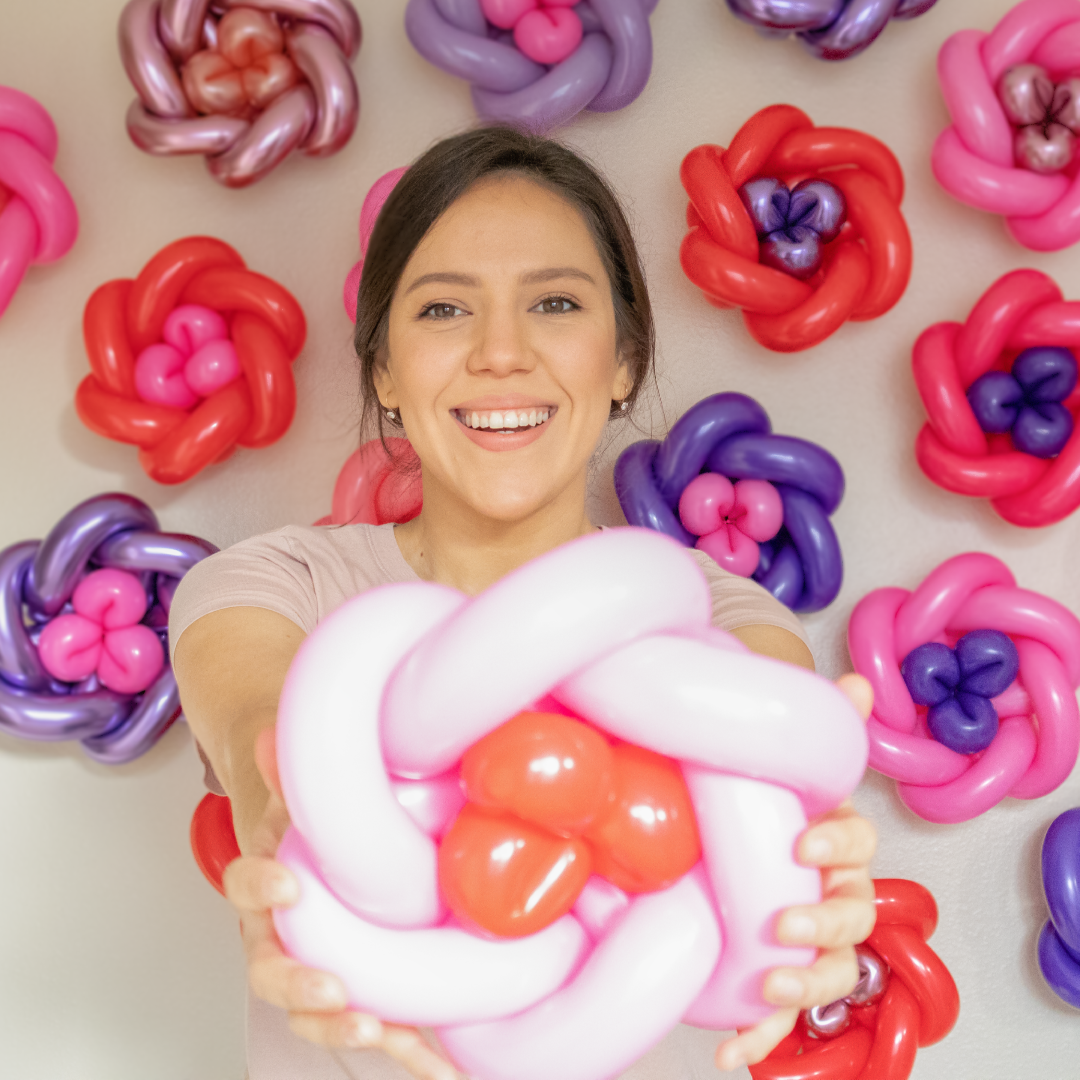 Balloon Twisting – Awesome Parties